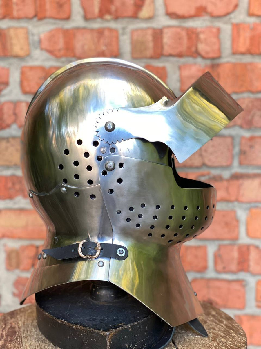 “Steel Frog” Helmet – Master Uley