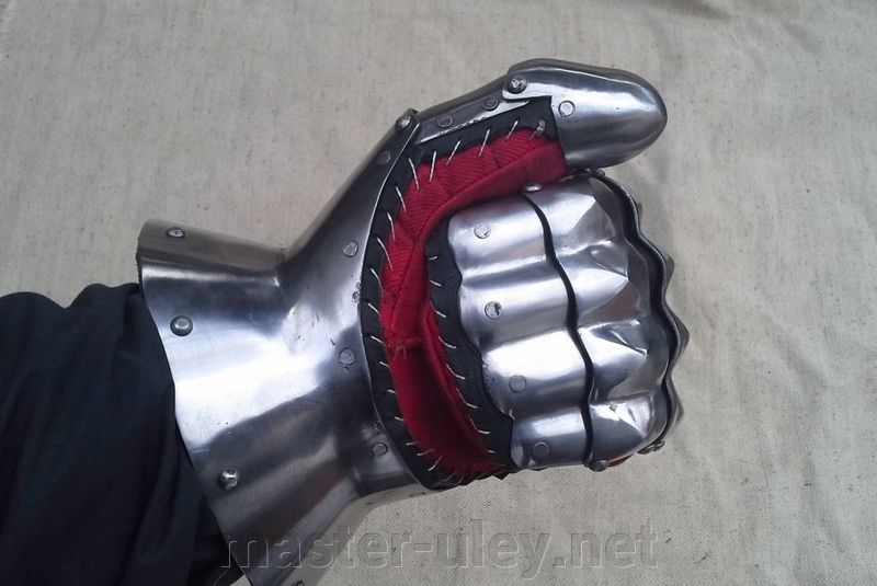 "Taurus" gauntlets. Fixed wrist – Master Uley
