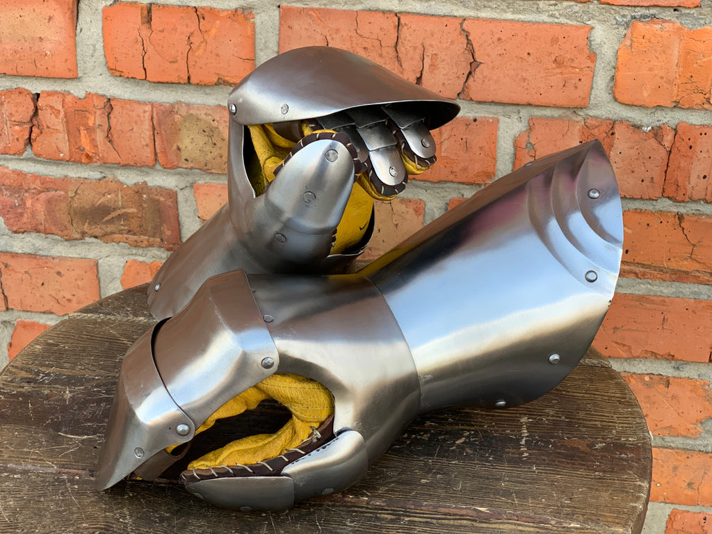 Milan gauntlets “Flemish Knight” for jousting – Master Uley