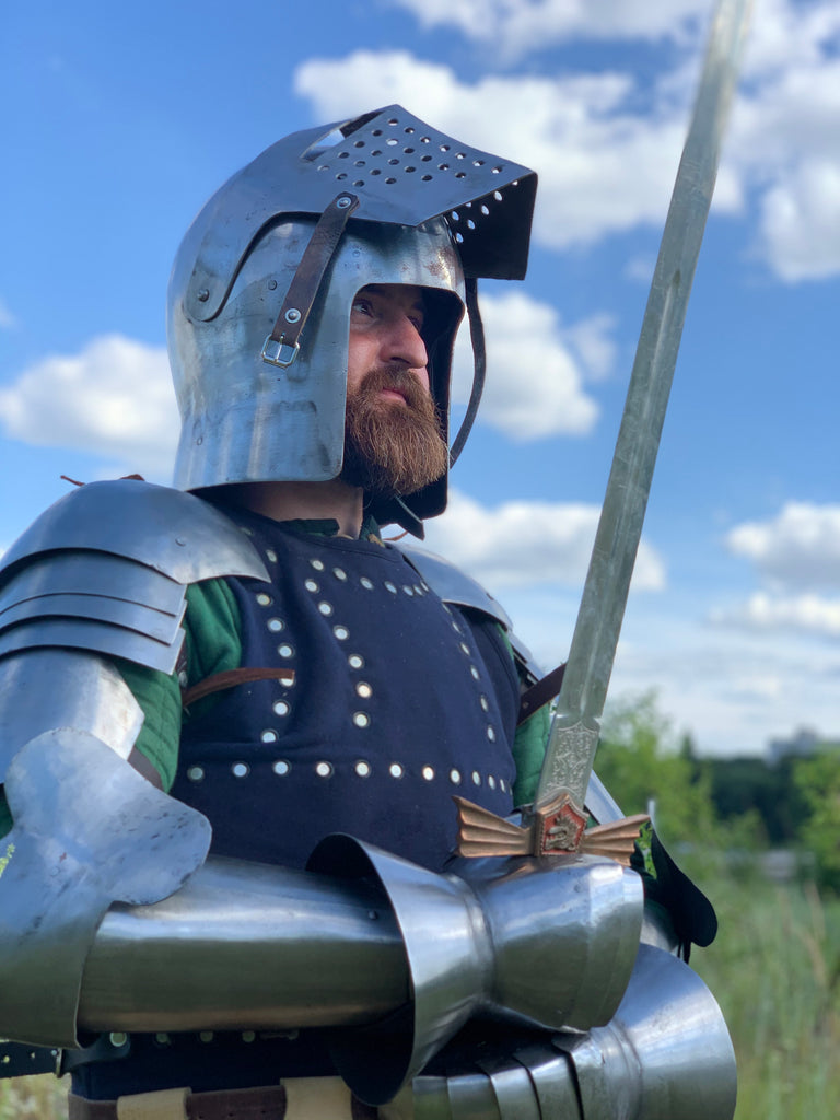 Simple armor set “Georg” (tempered steel) – Master Uley
