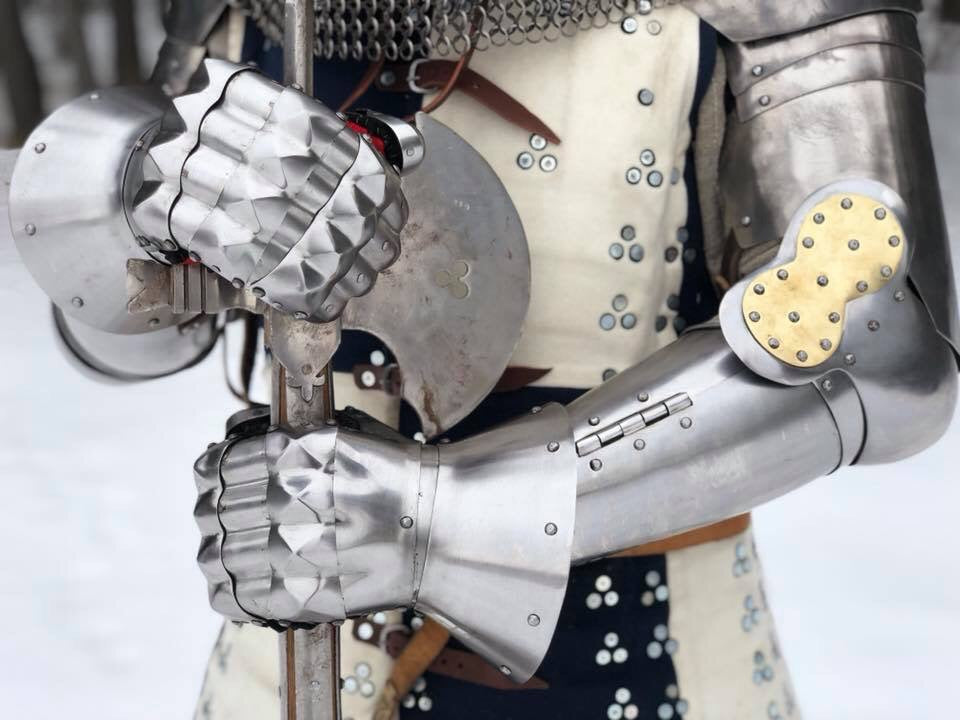 Gauntlets “Taurus” with mobility wrist – Master Uley