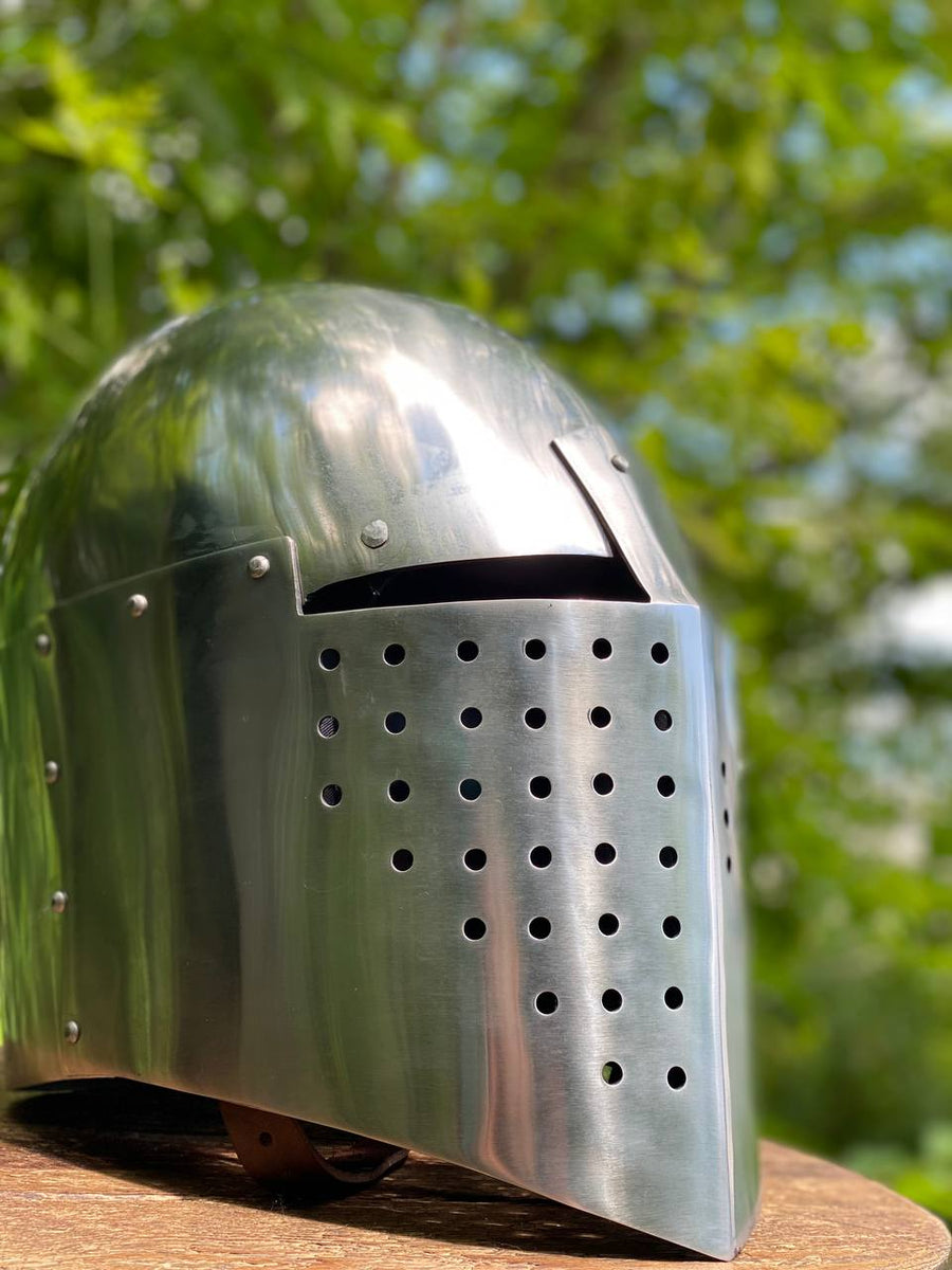 Simple helmet “Reno” – Master Uley