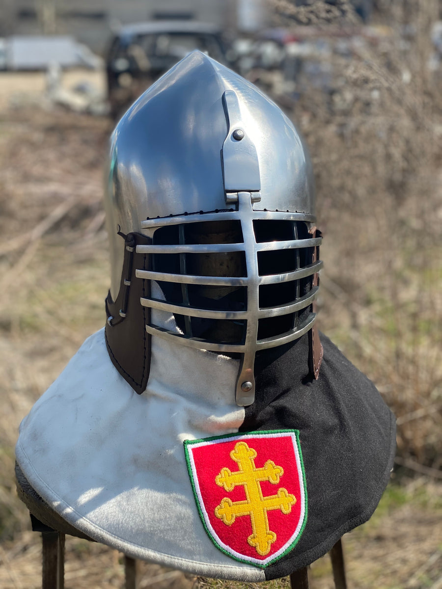 Heraldic bacinet Wolf ribs – Master Uley