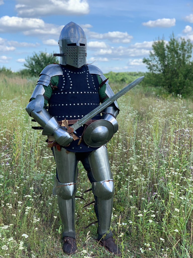 Simple armor set “Georg” (tempered steel) – Master Uley
