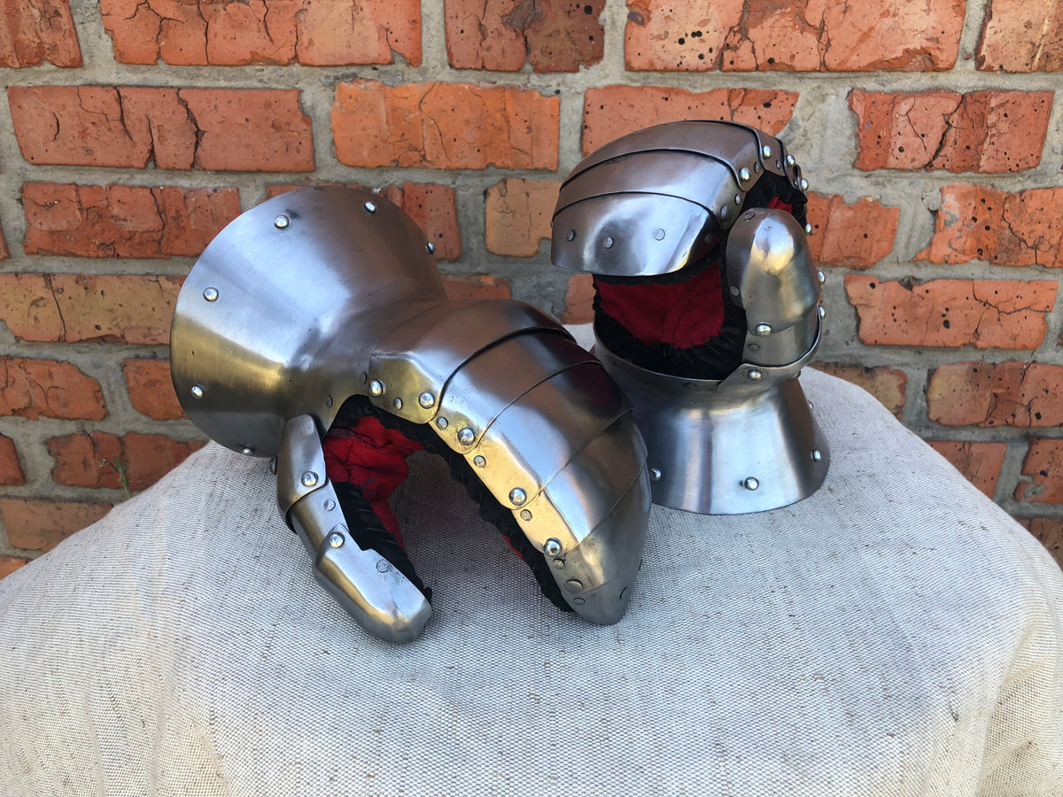 Nurnberg gauntlets (tempered steel) – Master Uley
