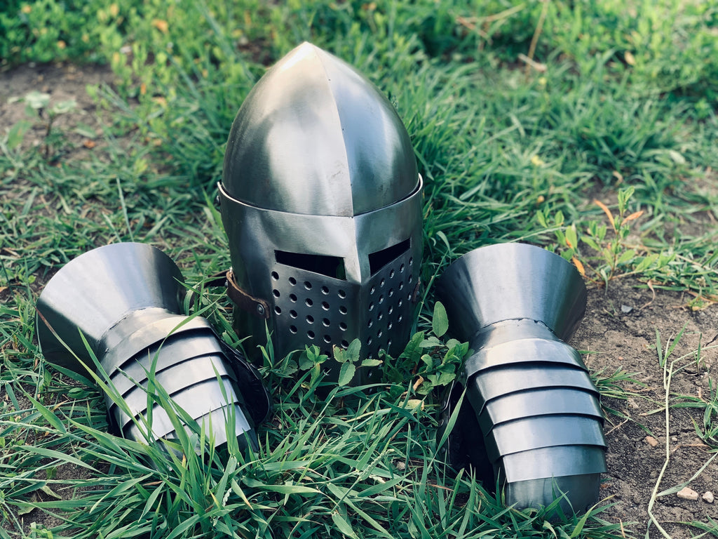 Simple helmet “Georg” – Master Uley