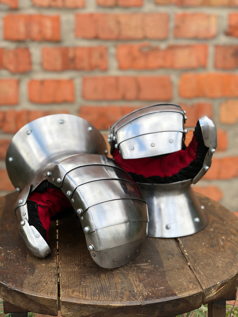 Nurnberg gauntlets (tempered steel) – Master Uley