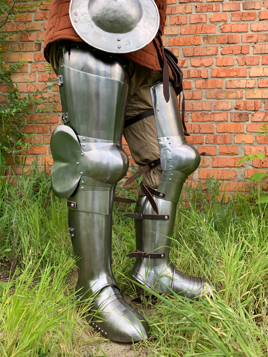 Europe plate legs set in titanium – Master Uley