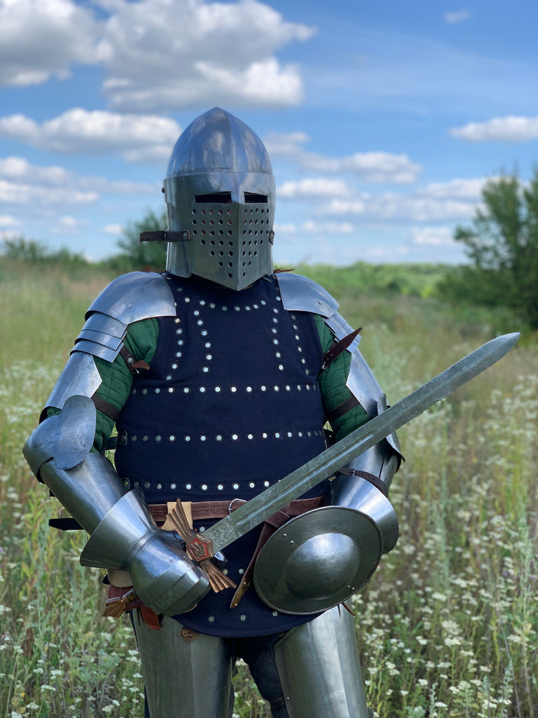Simple armor set “Georg” (tempered steel) – Master Uley