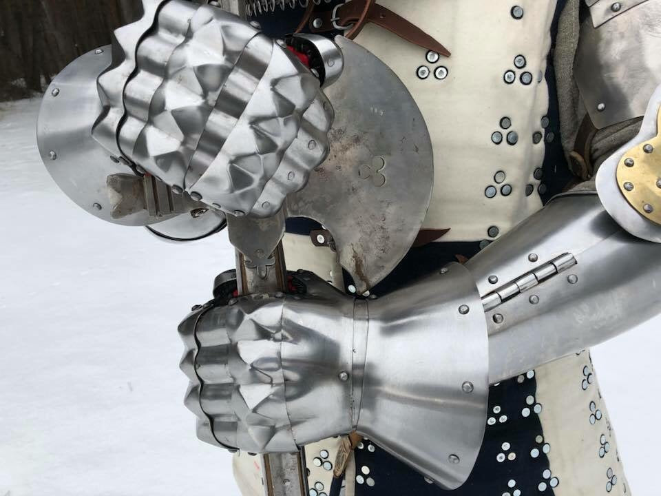 Gauntlets “Taurus” with mobility wrist – Master Uley