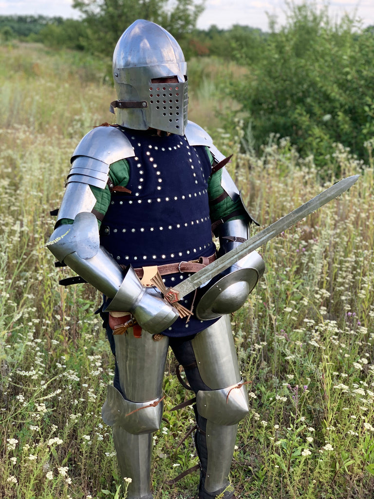 Simple armor set “Georg” (tempered steel) – Master Uley