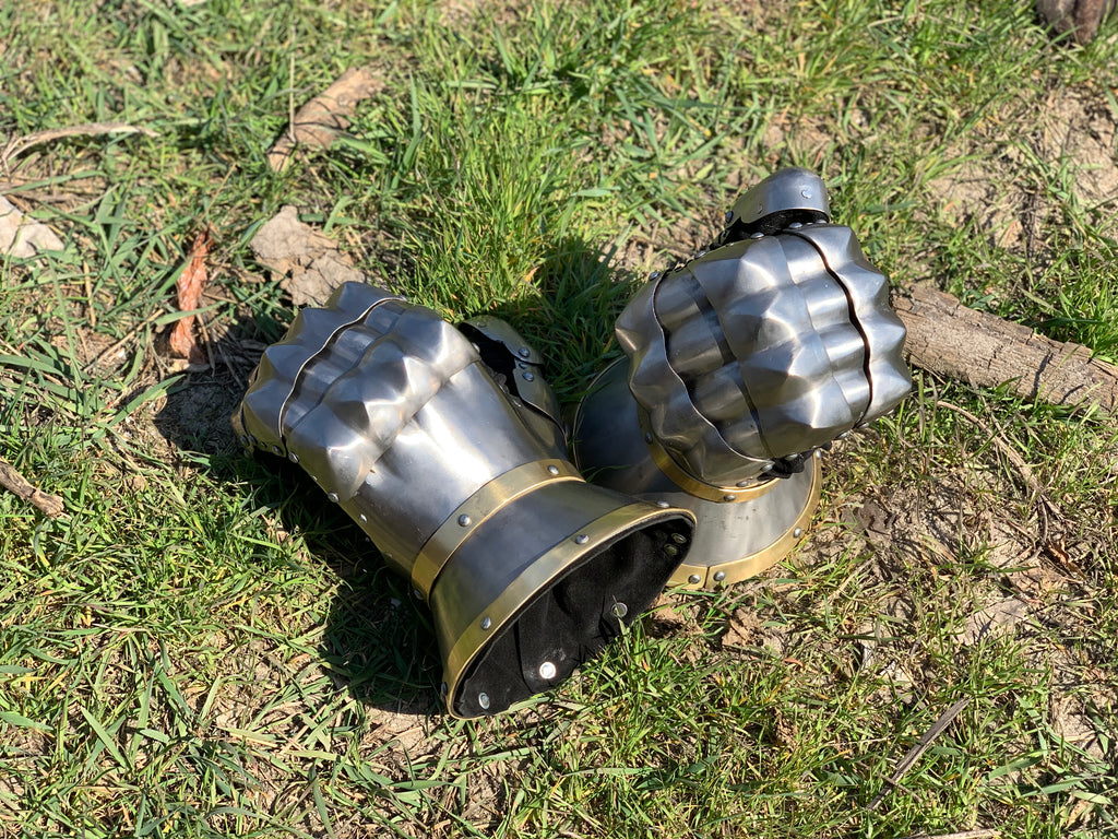 Titanium gauntlets "Taurus" with golden decoration – Master Uley