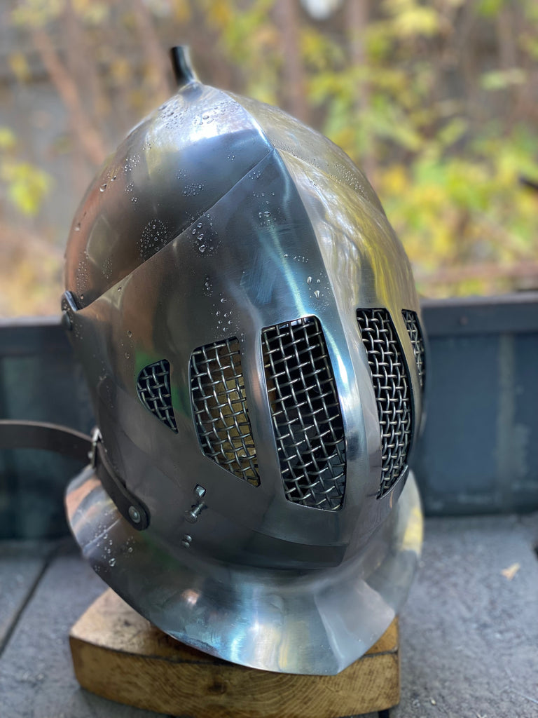 Heavy armet with chain faceplate mask – Master Uley