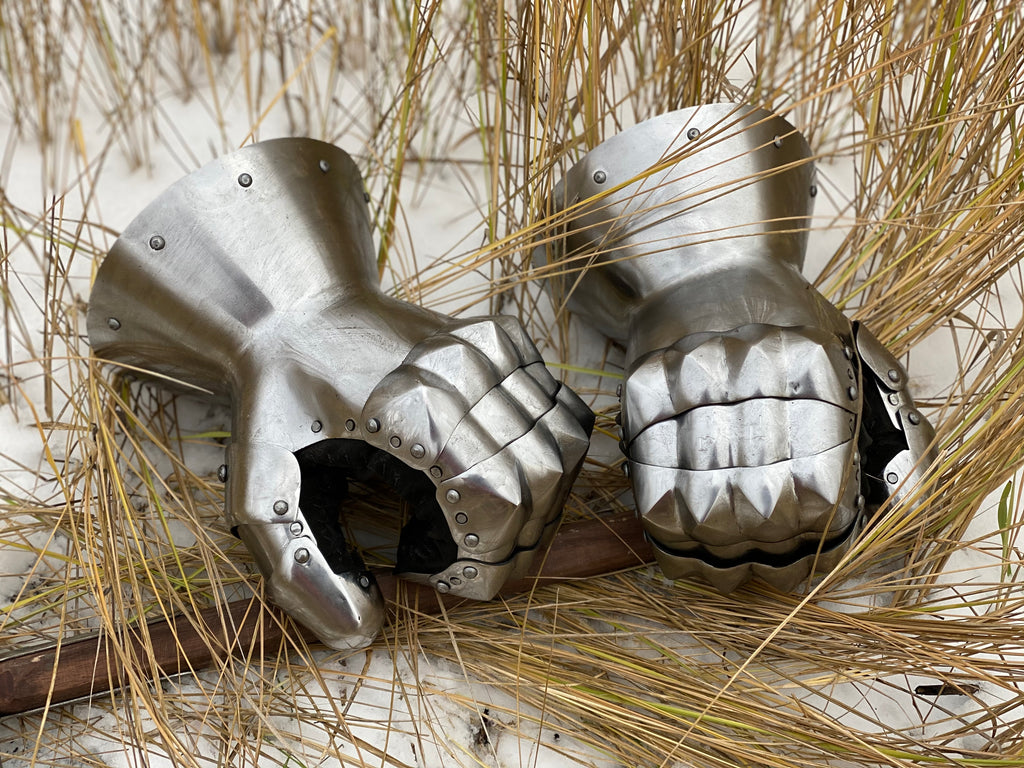 Taurus gauntlets – Master Uley