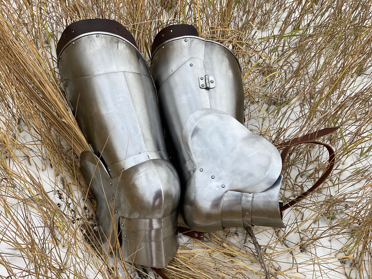 Milan style plate legs 3/4 – Master Uley