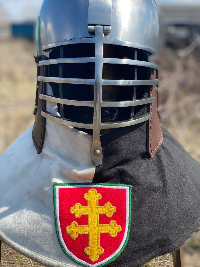 Heraldic bacinet Wolf ribs – Master Uley