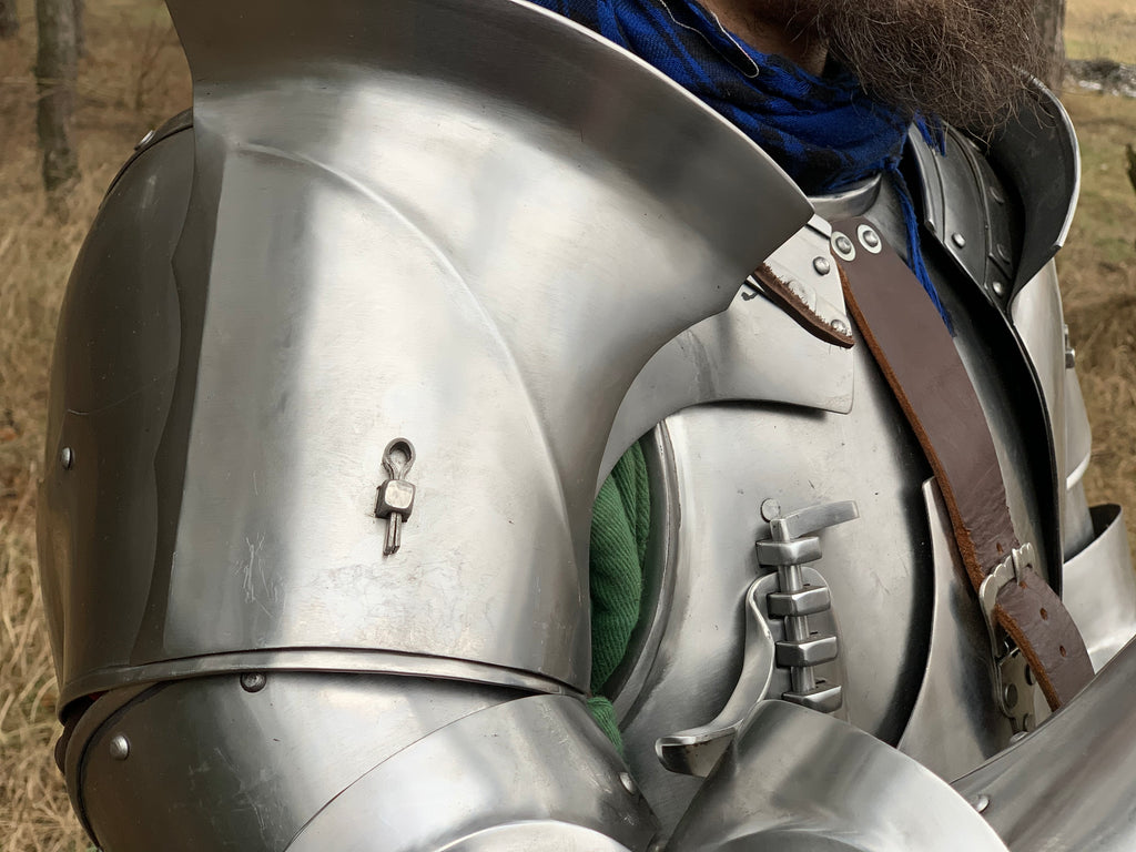 Plate shoulders “Flemish Knight” for jousting(tempered) – Master Uley