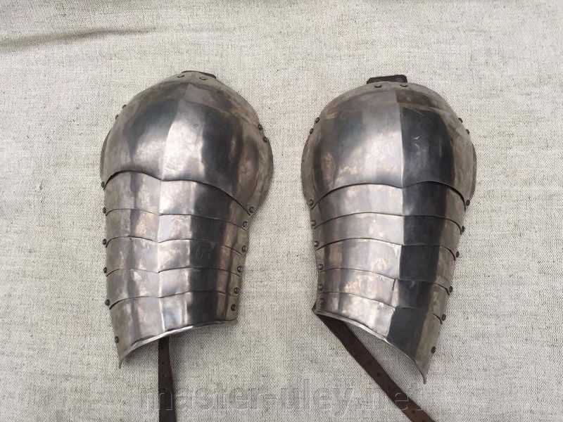 Titanium shoulders – Master Uley